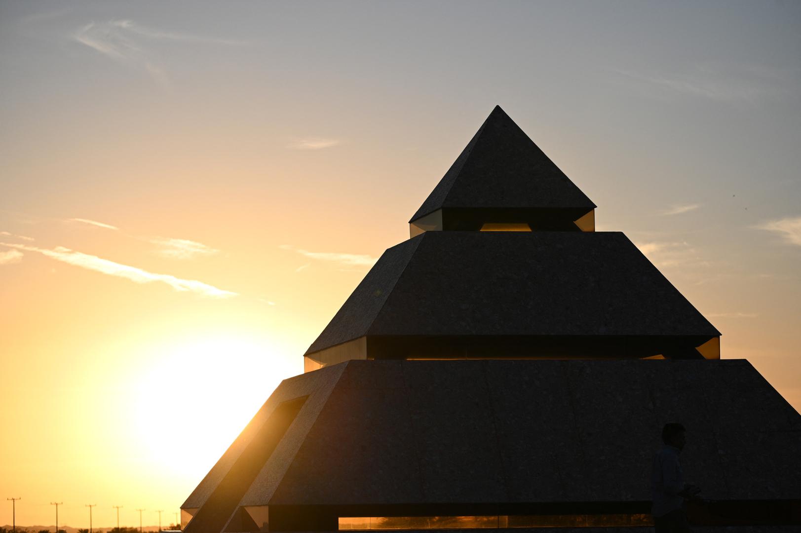 Historia de la humanidad en el centro del mundo: Felicity