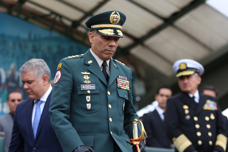 Reacciones a las declaraciones del general del Ejército contra Petro
