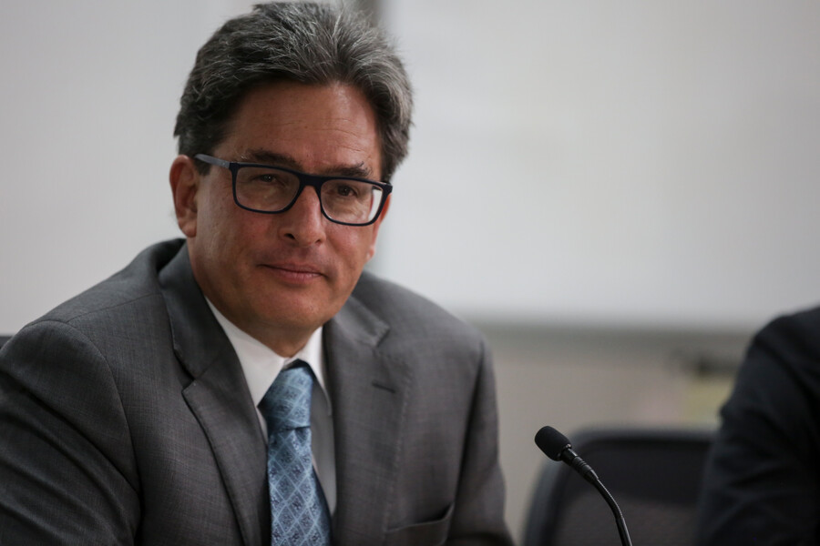 Alberto Carrasquilla: mantienen su nombramiento en Banrepública