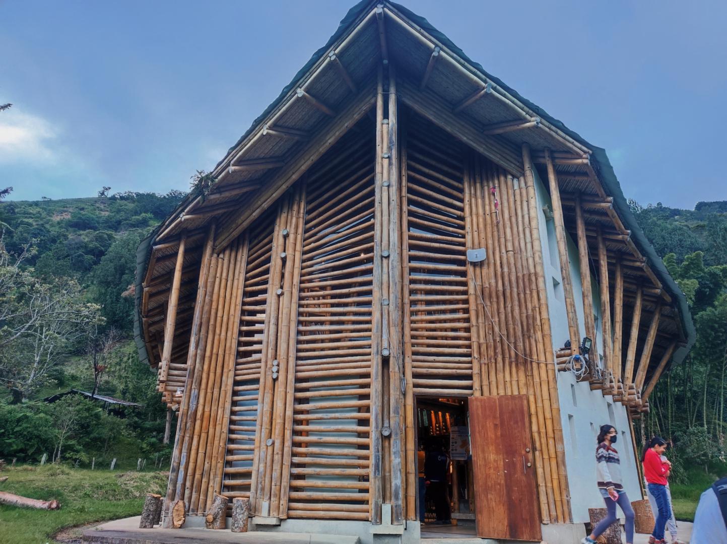 Biblioteca de Guanacas: así logró construirse esta obra arquitectonica en el Cauca