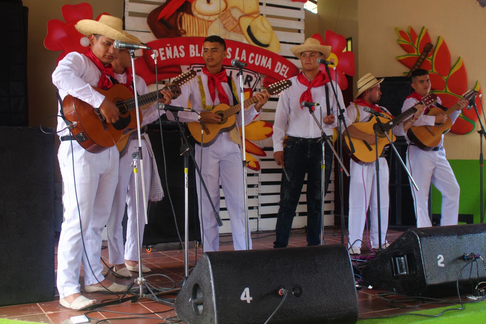 El rajaleña: tradición musical del Huila que vive en Peñas Blancas