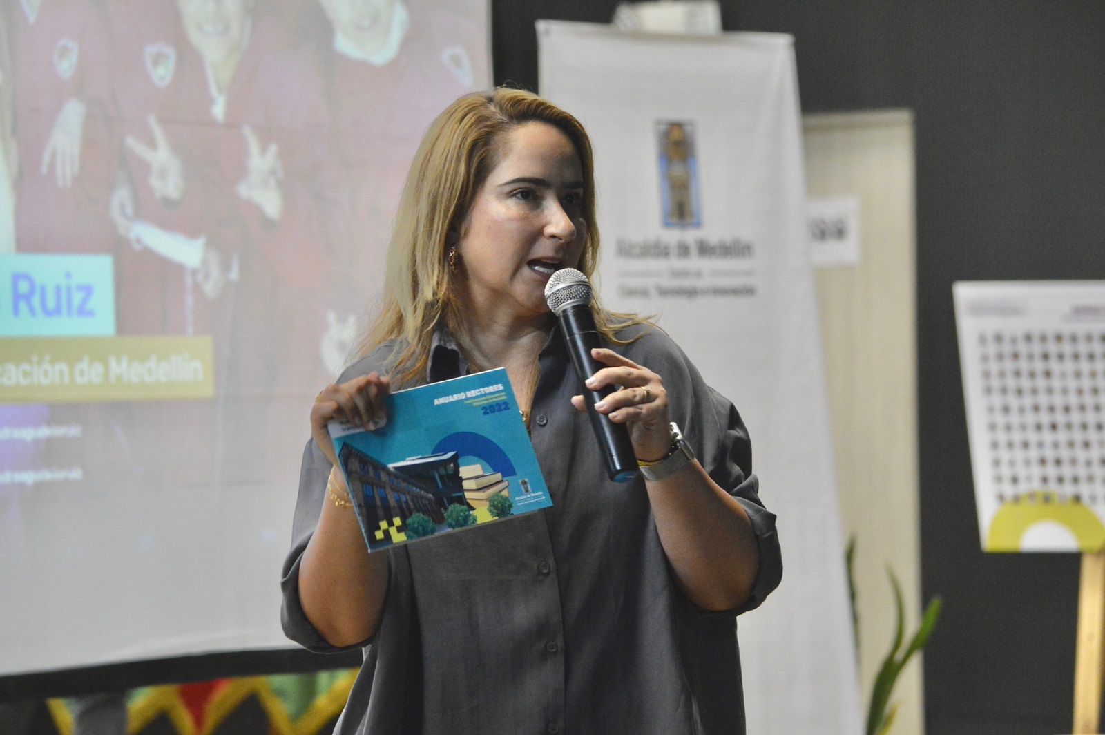Alexandra Agudelo, secretaria de Educación de Medellín, renuncia a su cargo