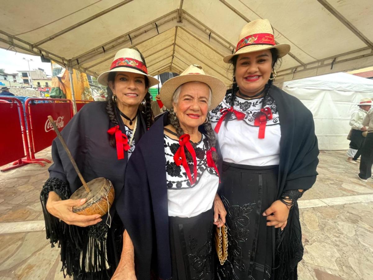 Descubre los tesoros culturales de Vélez: canto de la guabina y bordado ...