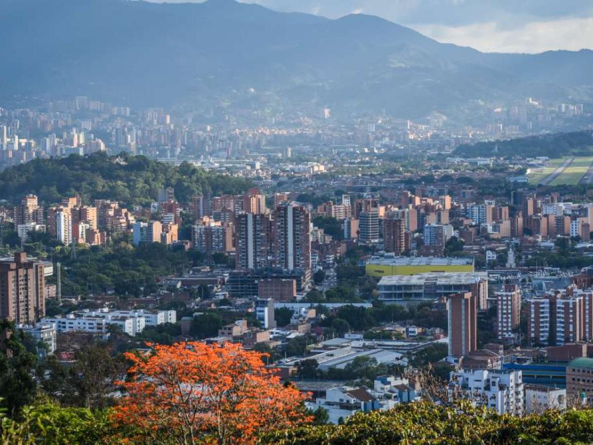Medellín: 'Mejor Destino Emergente en Suramérica' | World Travel Awards