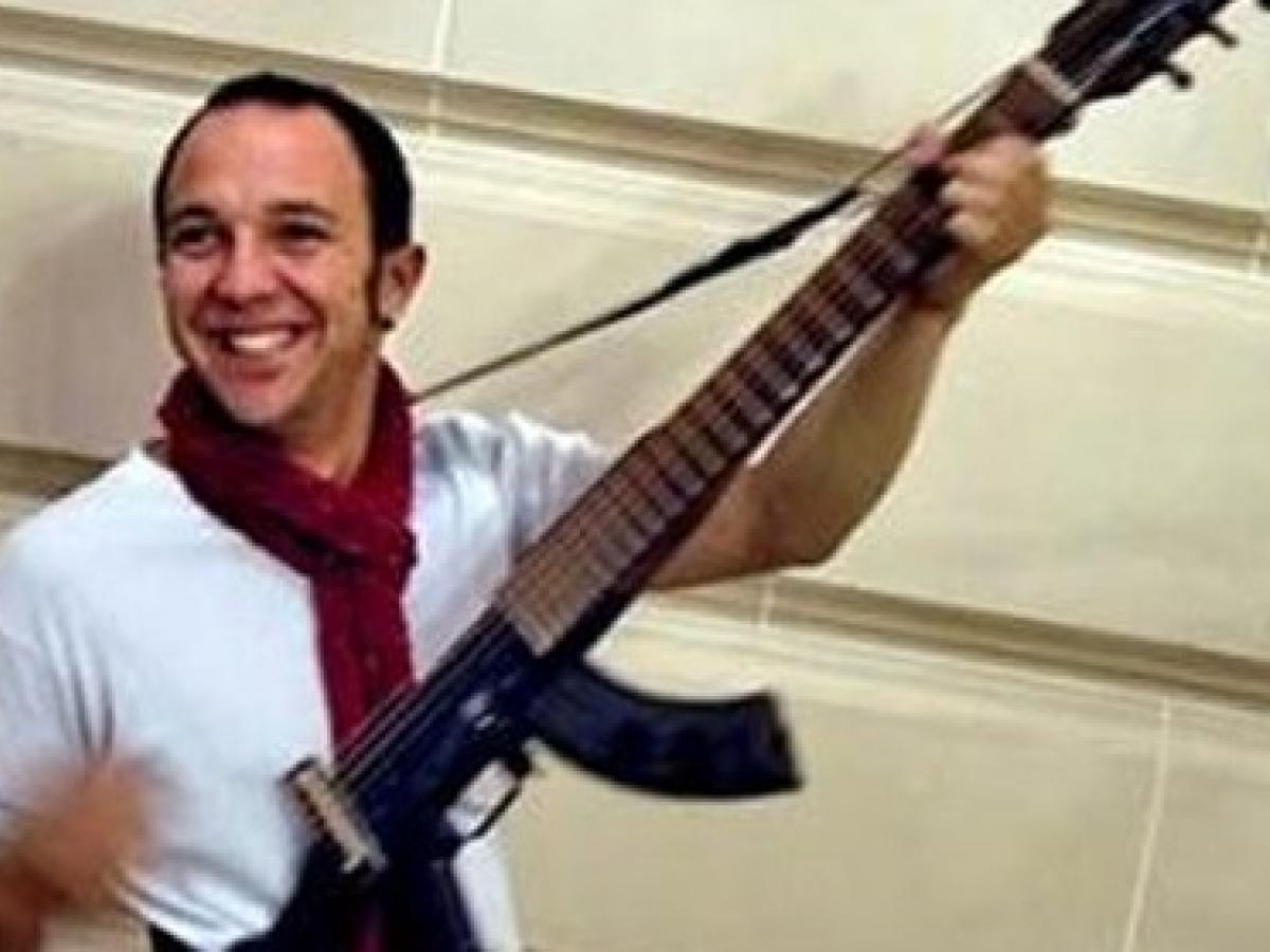 Celebramos los 40 años de César López, nuestro artista de la semana ...