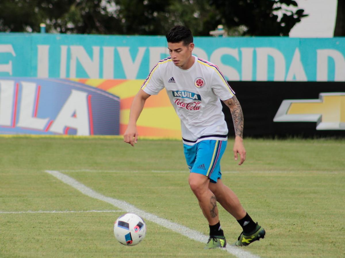 James y Barrios entrenaron con normalidad en el Sviyaga Stadium | Radio ...