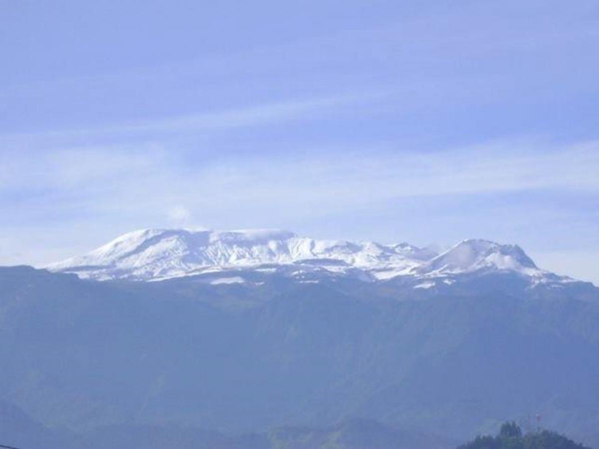 Ceniza del Volcán Nevado del Ruíz llegaría hasta Pereira | Radio Nacional
