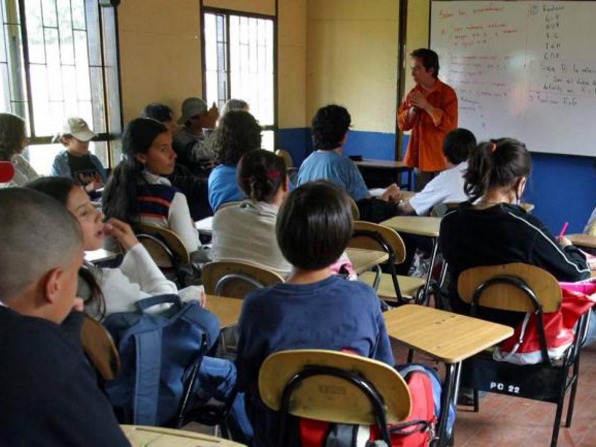 Docentes se capacitan para innovar en sus prácticas educativas | Radio ...