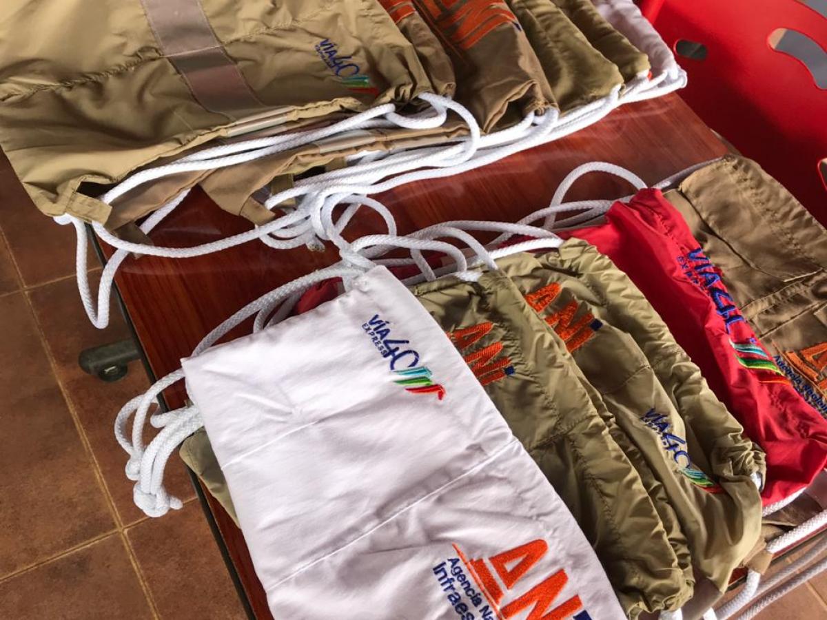 Icononzo: excombatientes fabricaron tulas con material reciclable